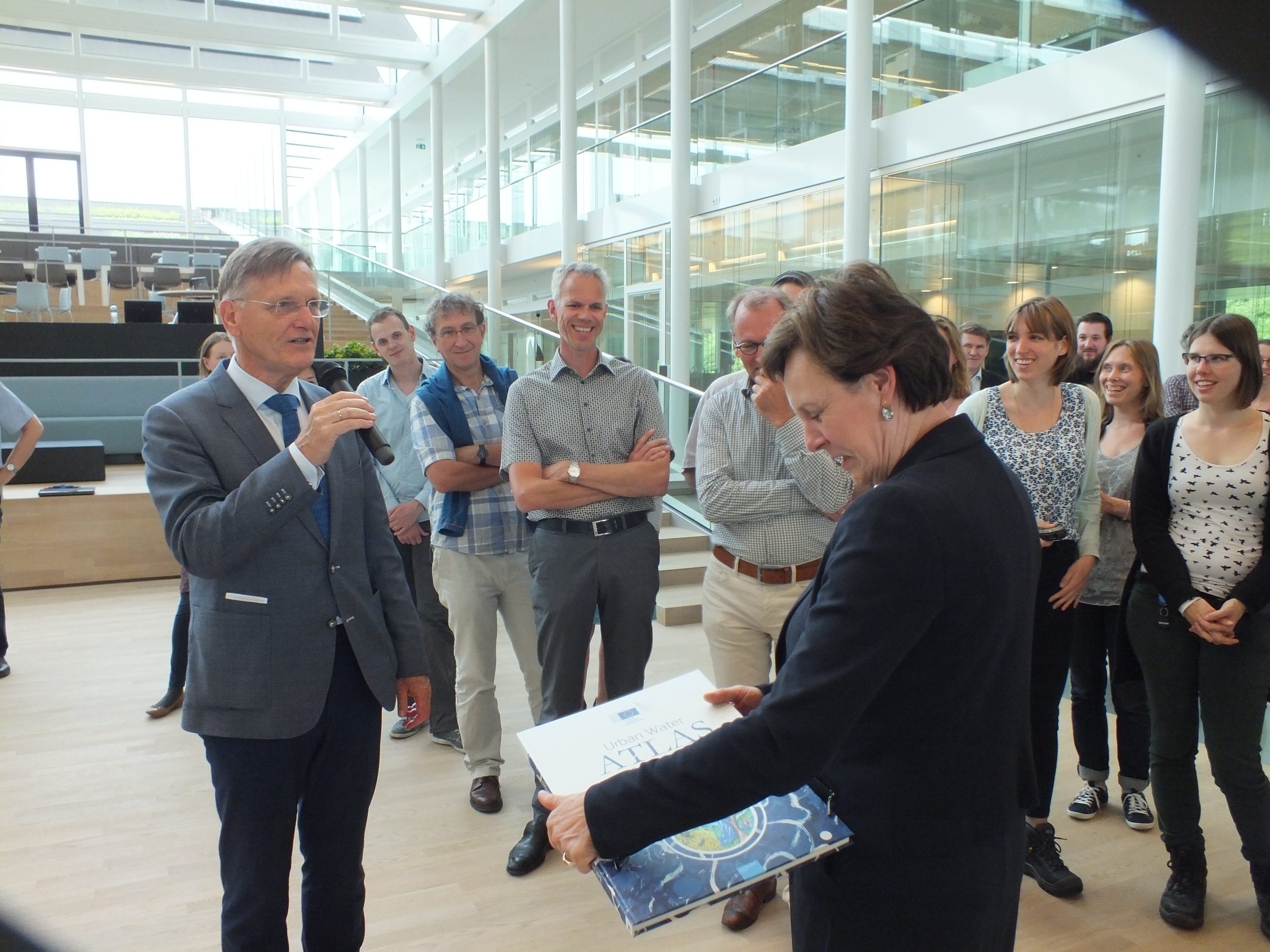 Waterbedrijven, Vewin en KWR bouwen voort op structurele samenwerking - KWR