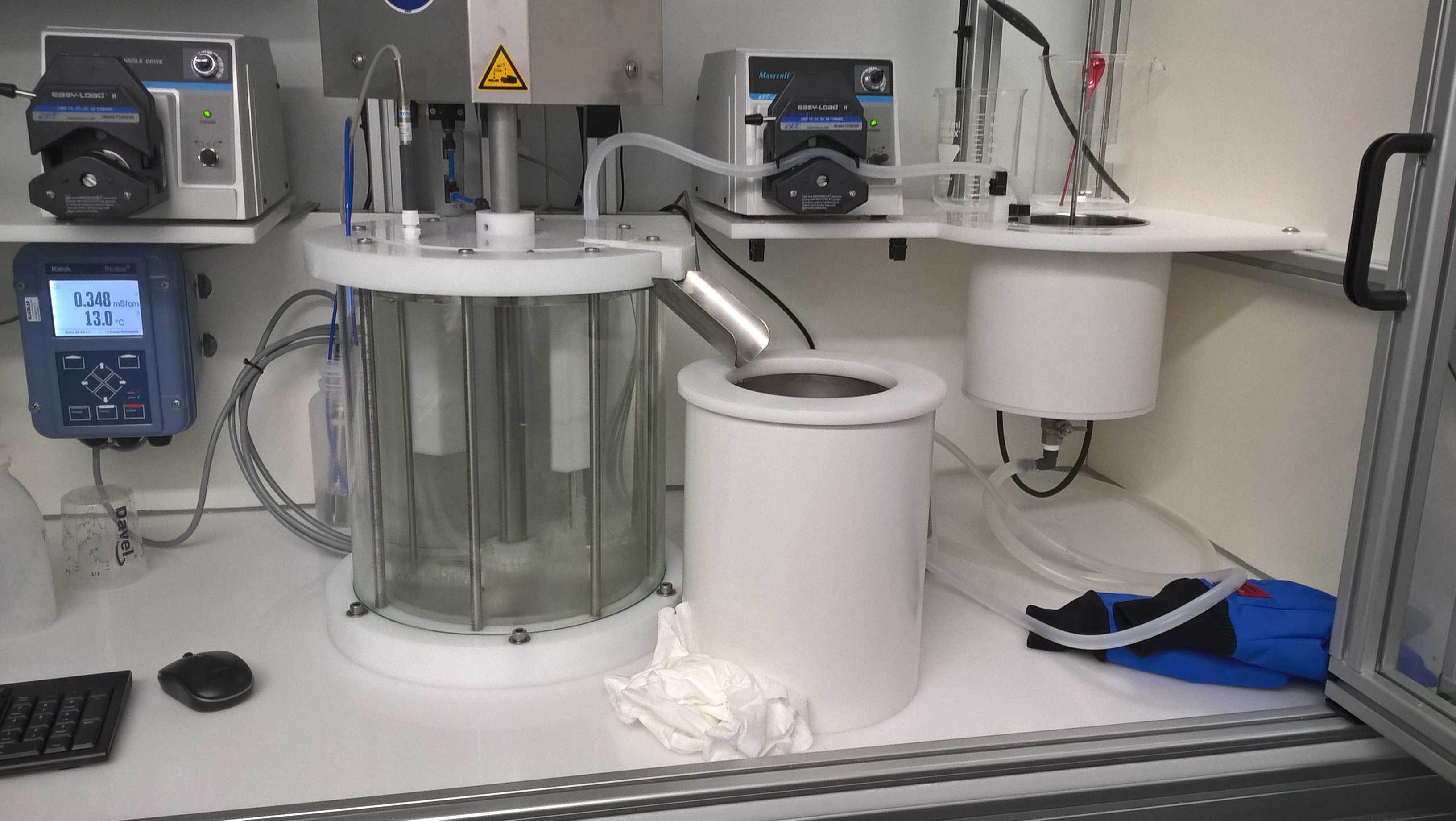 Membrane distillation and freeze crystallisation treat salt-streams ...